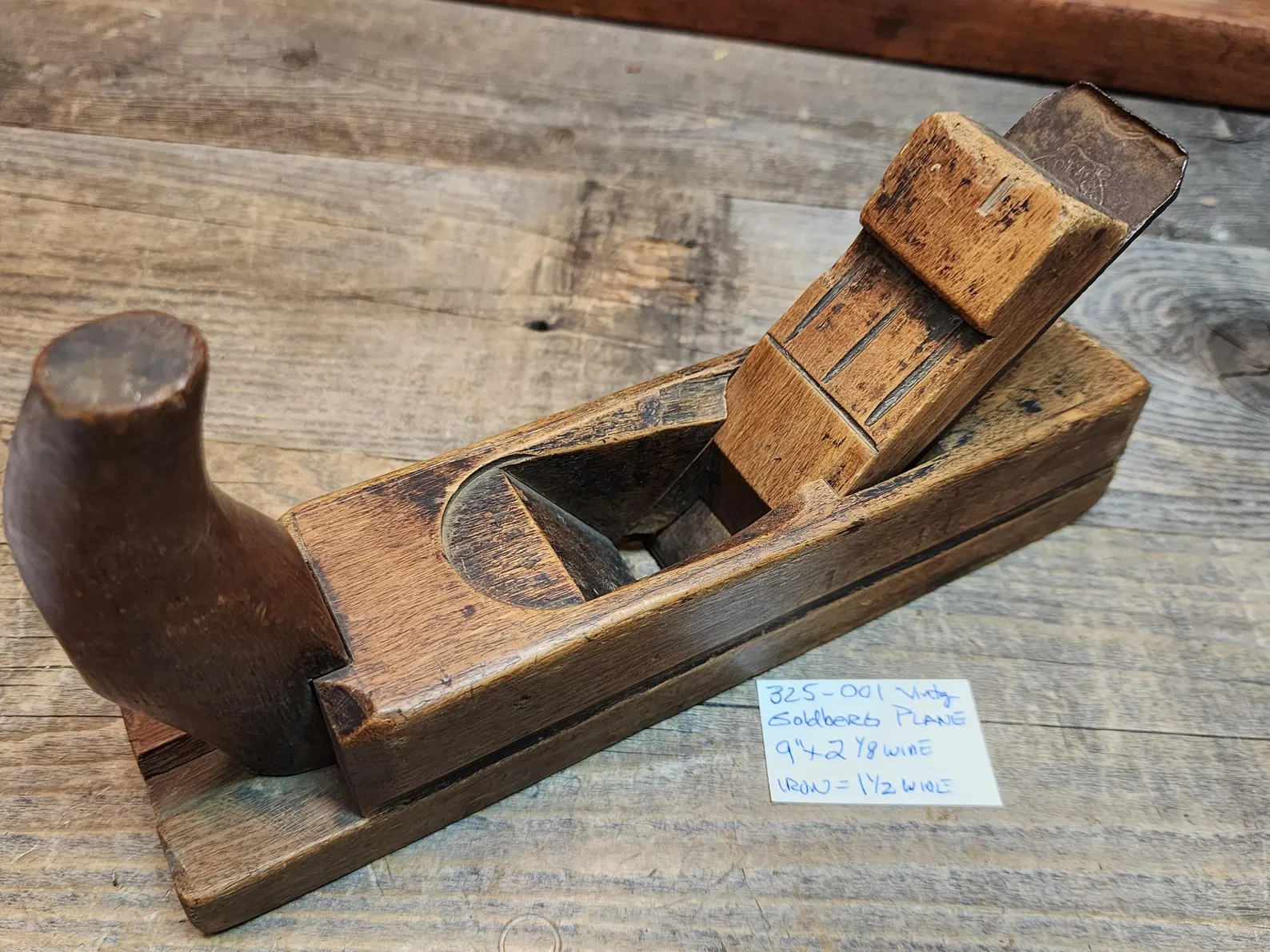 Goldenberg European 9" Bench Plane Review - Old Woodworking Tools